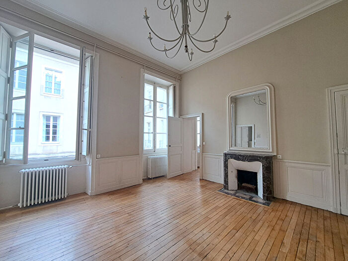 Nantes, Centre-ville - Appartement 4 pièces à louer