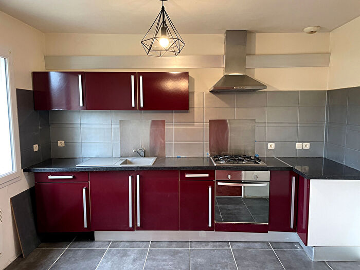 Maison à louer - Saint-Philbert-de-Bouaine - 4 pièces - 3 chambres