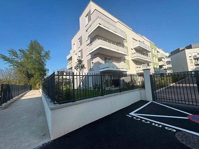 Appartement à louer - Plm Est, Villiers-le-Bel - 3 pièces - 2 chambres