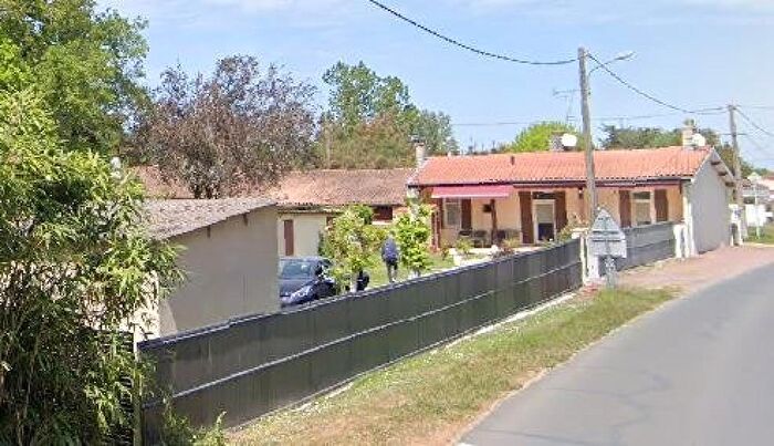 Maison à vendre - Saint-Vivien-de-Médoc - 4 pièces - 3 chambres