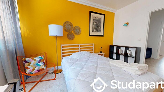 Appartement à louer - Ecole Militaire, Paris ème arrondissement - 1 pièce - 2 chambres