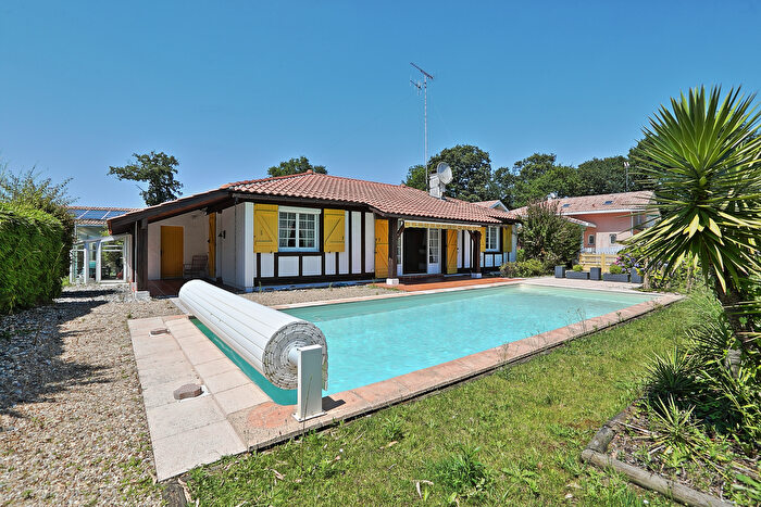 Maisons à vendre et appartements à louer - 1