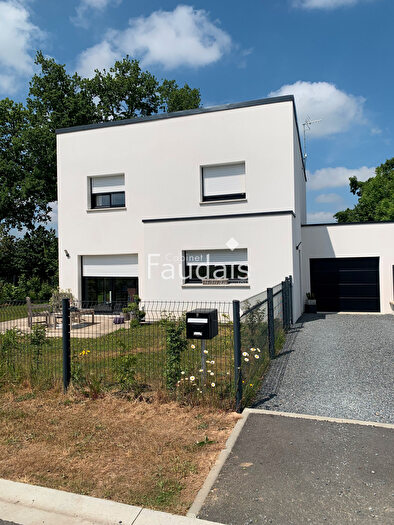 Maison à louer - Hébécrevon - 5 pièces - 4 chambres