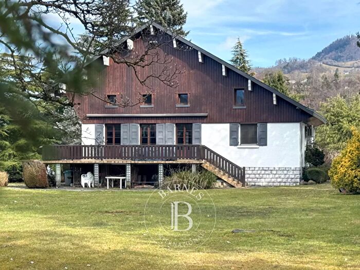 Maison à vendre - Chambéry - 9 pièces - 4 chambres