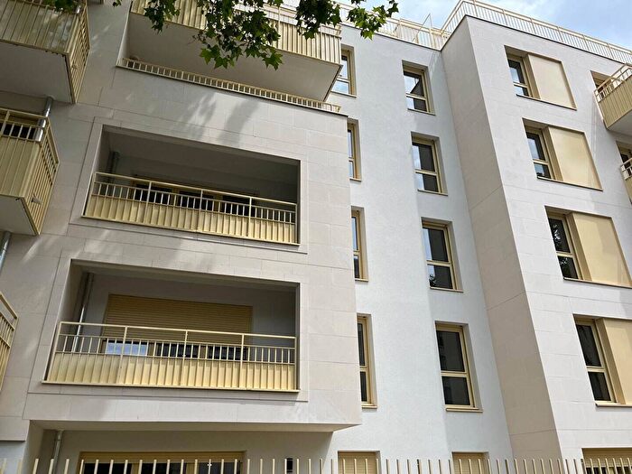 Appartement à louer - Sadi Carnot, Aubervilliers - 3 pièces - 2 chambres