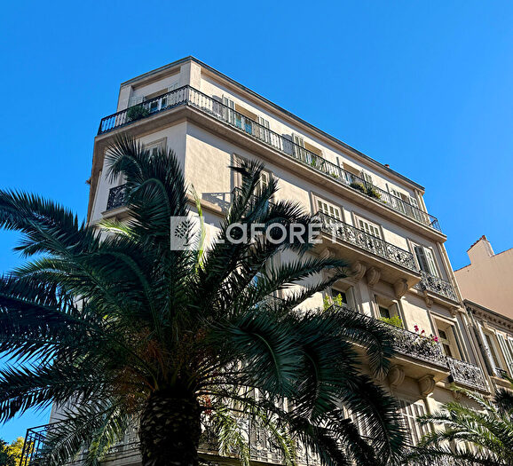 Appartement à vendre - Toulon, Haute-ville - 5 pièces - 2 chambres