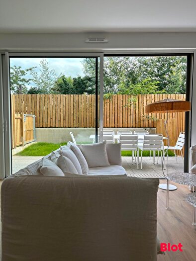 Maison à louer - Quartiers Sud-Ouest, Sacrés Coeurs - 5 pièces - 4 chambres