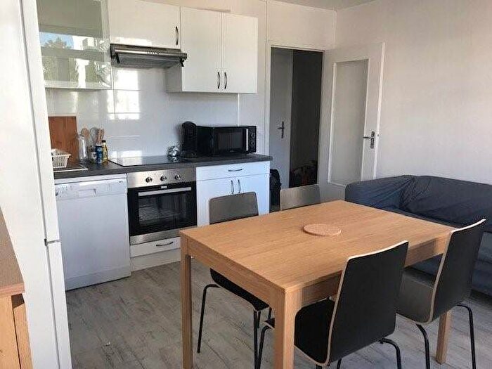 Appartement à louer - Croix dArgent, Montpellier - 5 pièces - 4 chambres