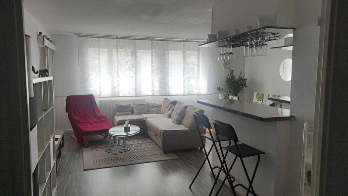 Appartement à louer - Strasbourg - 4 pièces - 3 chambres