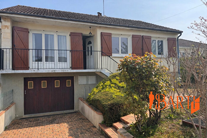 Maison à vendre - Bourges, Centre-ville, Charlet, Lahitolle, Pignoux, Sembat - 4 pièces - 2 chambres