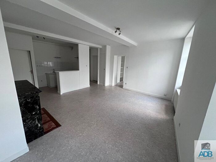 Appartement 3 pièces à Roanne, à louer