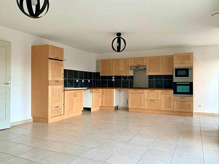 Appartement à vendre - Moret-sur-Loing - 4 pièces - 3 chambres