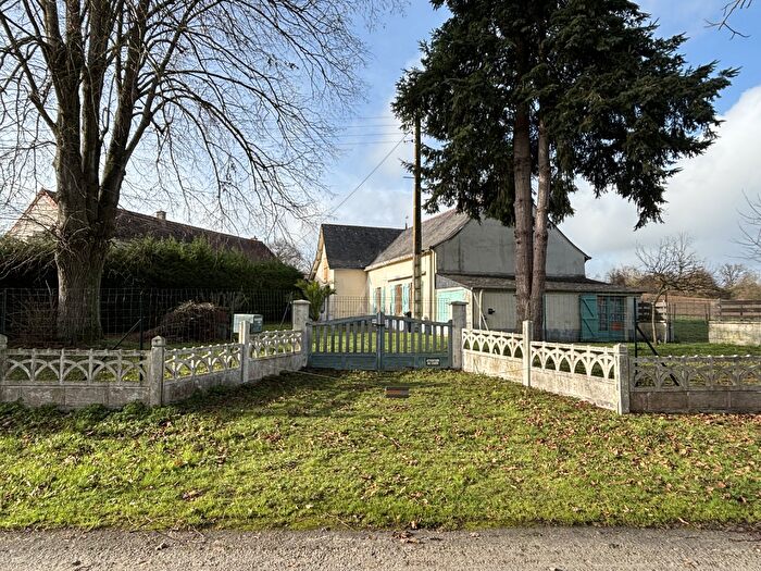 Maison à vendre - Saint-Denis-dAnjou - 5 pièces - 2 chambres