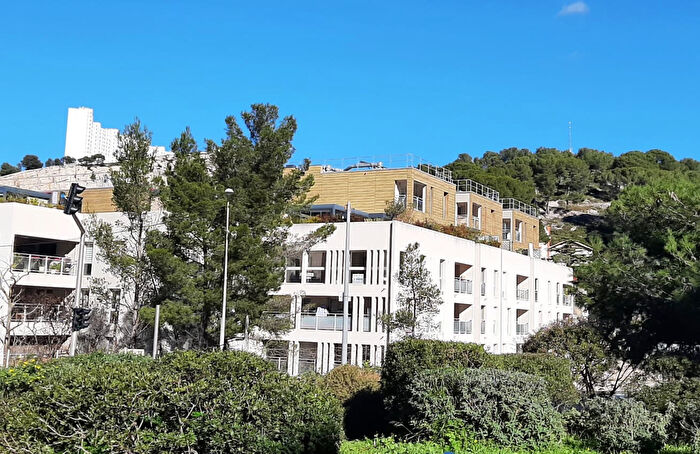 Appartement à vendre - Marseille e , Le Redon - 4 pièces - 3 chambres