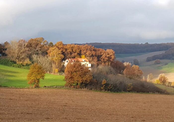 Maison 6 pièces à vendre à Flaugnac