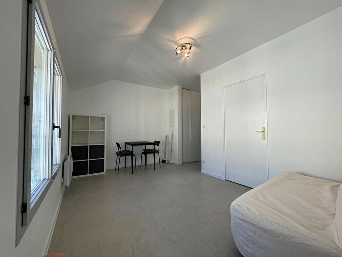 Appartement à louer - Croix Rousse Gros Caillou, Lyon ème arrondissement - 1 pièce