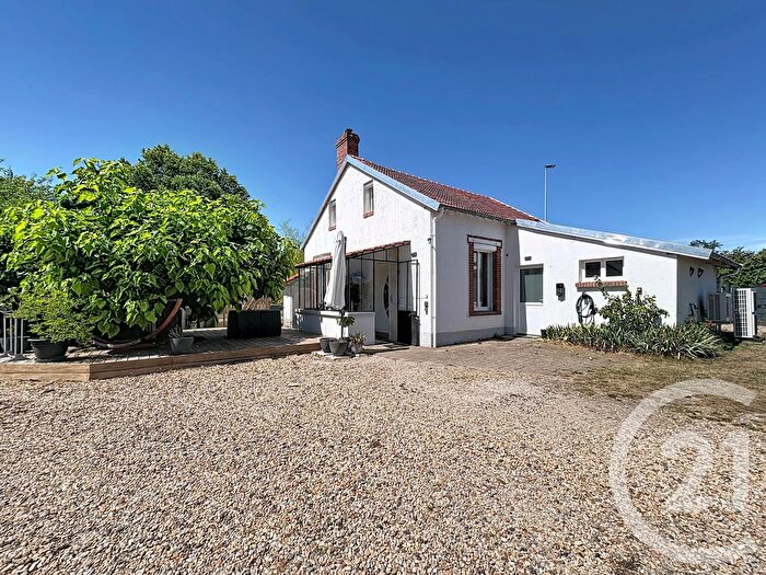 Maison 5 pièces à vendre - Jouy-le-Potier