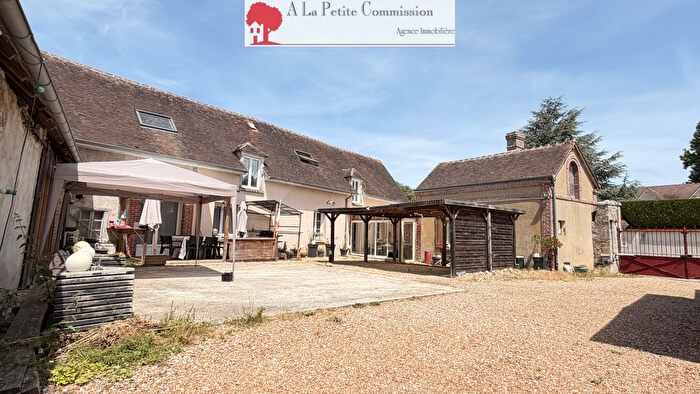 Thivars - Maison 7 pièces à vendre