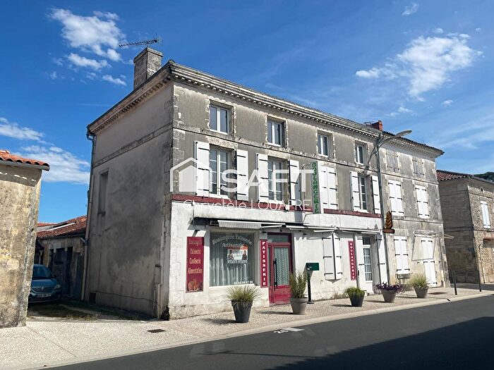 Maison 6 pièces à vendre - Asnières-la-Giraud