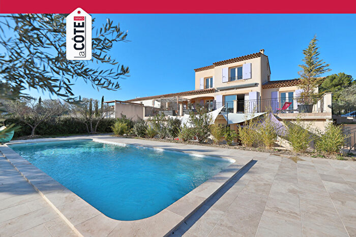 Maison à vendre - La Fare-les-Oliviers - 7 pièces - 5 chambres