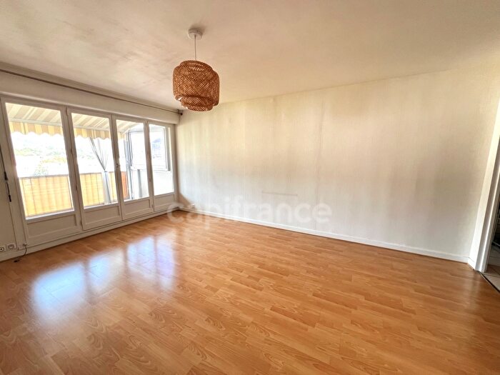Appartement 4 pièces à vendre - Lons-le-Saunier, Mouillères, Parc des Bains
