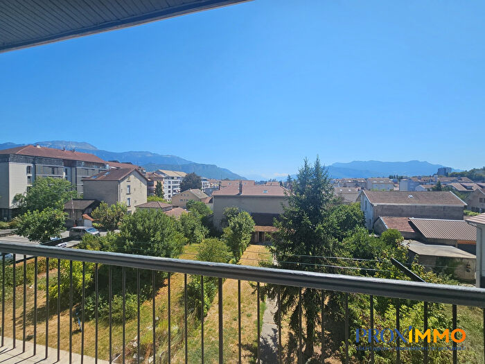 Appartement 3 pièces à louer à Voiron, Centre-ville, Gare
