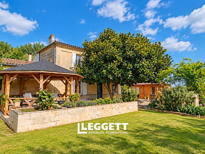 Maison 5 pièces à vendre à Saint-Magne-de-Castillon