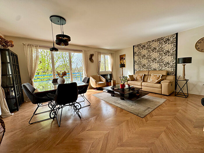 Appartement à vendre - Saint-André-lez-Lille, Est - 4 pièces - 3 chambres