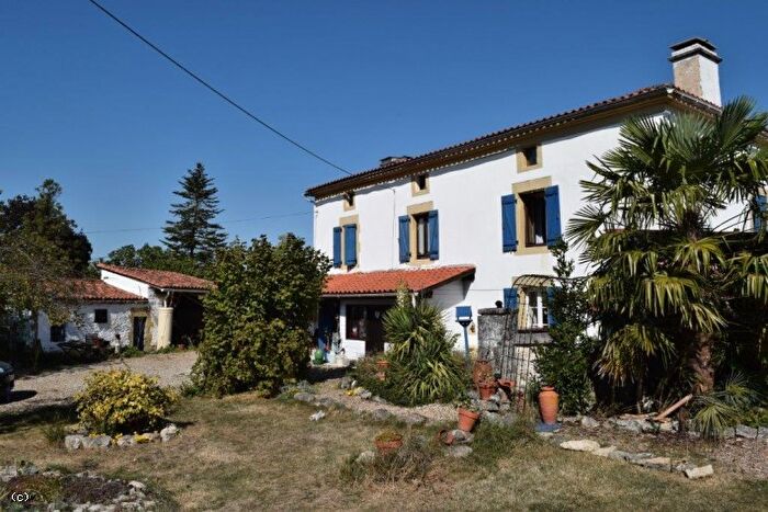 Maison 6 pièces à Mansle, à vendre