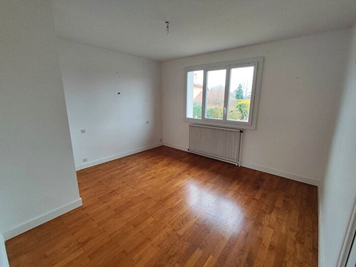 Maison à louer - Morancé - 4 pièces - 3 chambres