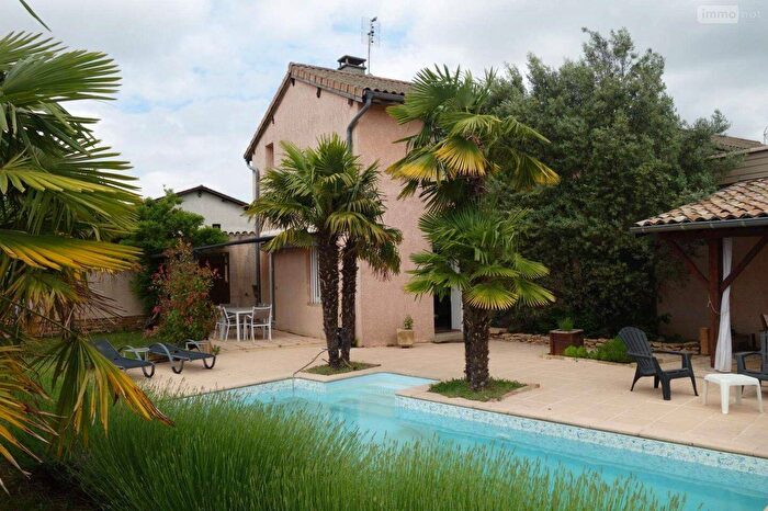 Maison 6 pièces à Crêches-sur-Saône, à louer