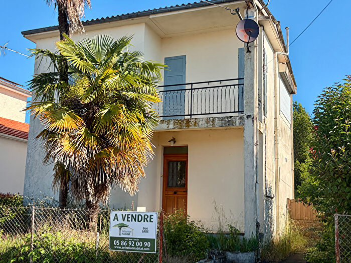 Maison 4 pièces à vendre à Saint-Jean-dAngély