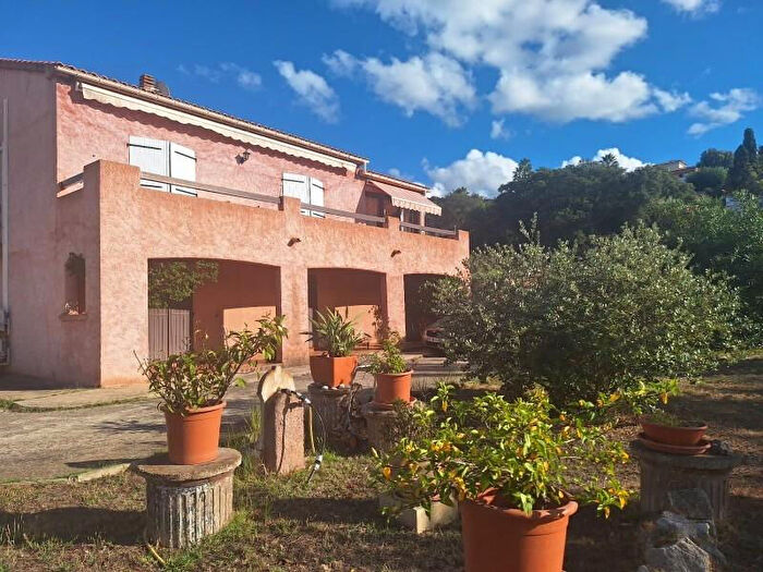 Maison à vendre - Grosseto-Prugna - 6 pièces - 5 chambres