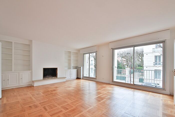 Appartement à louer - Neuilly-sur-Seine, Parc de Neuilly - 5 pièces - 4 chambres