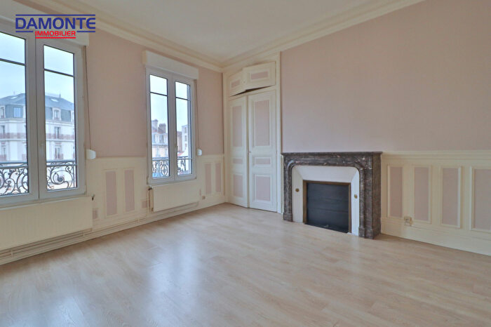 Appartement 3 pièces à louer à Troyes, Cathédrale
