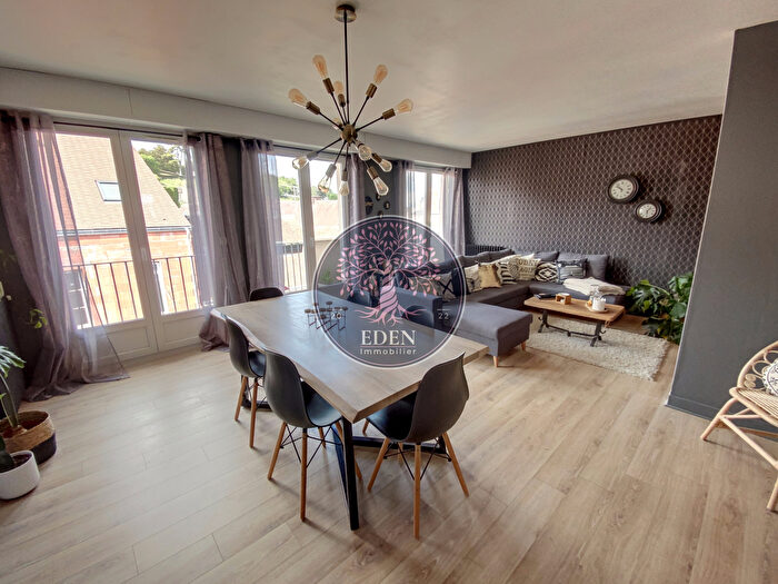 Dreux, Centre-ville : Appartement 4 pièces à vendre