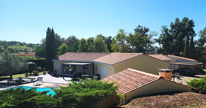 Maison à vendre - Birac-sur-Trec - 6 pièces - 4 chambres