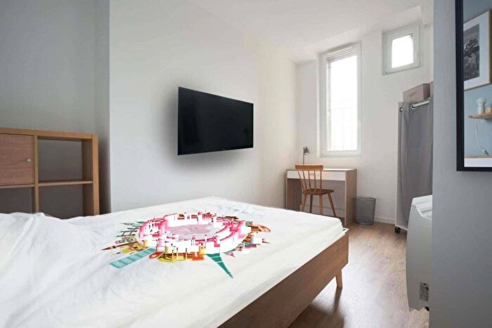 Appartement à louer - Centre Ville, Reims - 1 pièce