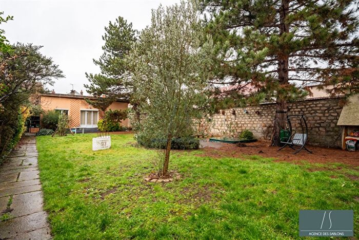 Maison à vendre - Chatou - 9 pièces - 5 chambres