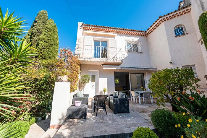 Cannes, Californie Pezou - Maison 5 pièces à vendre