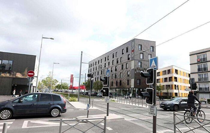 Maison à louer - Bègles - 3 pièces - 2 chambres