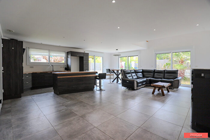 Maison à vendre - Ondres - 5 pièces - 4 chambres