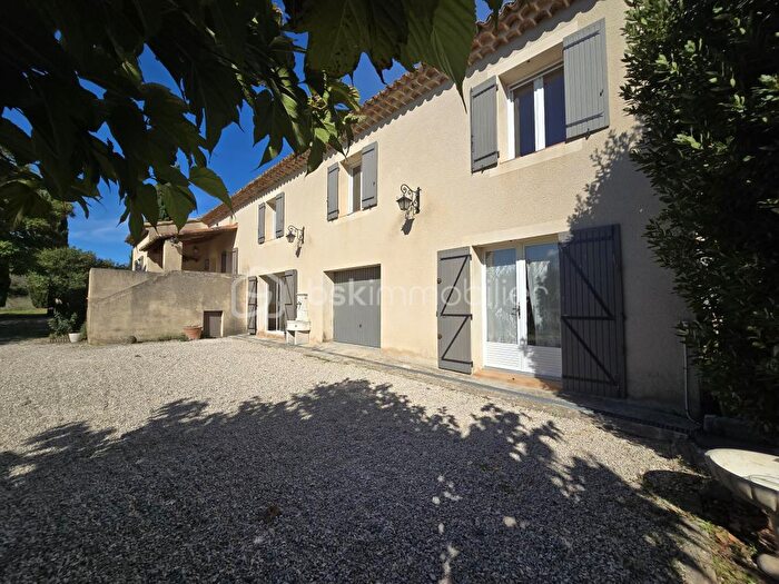 Maison 7 pièces à vendre à Puyvert