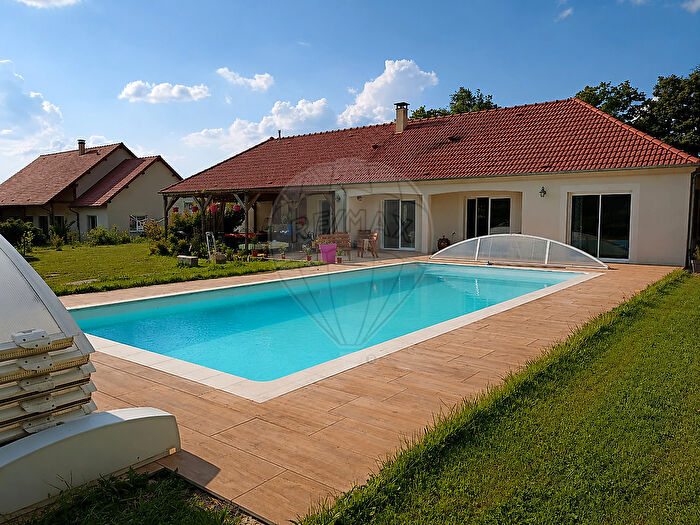 Maison 8 pièces à vendre - Champvoux