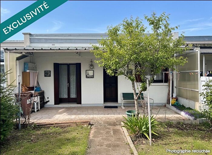 Maison à vendre - Chatou, Nord - 3 pièces - 2 chambres