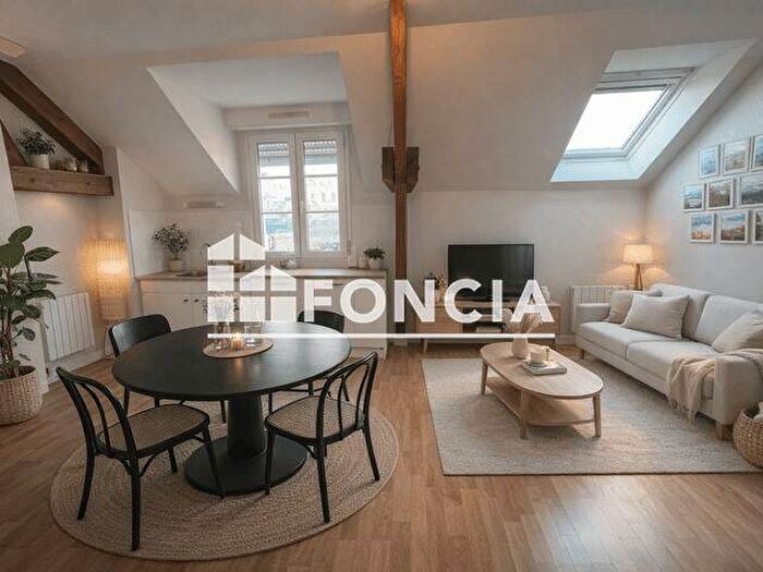 Appartement à louer - Gare-Senelle-Pont de Paris, Laval - 2 pièces - 1 chambre