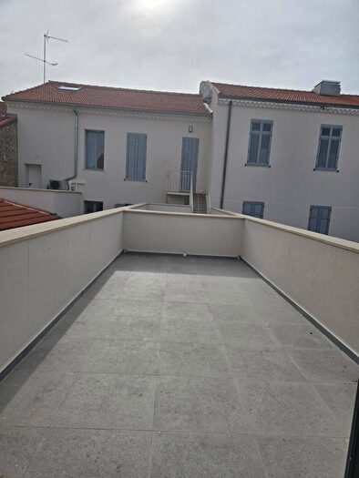 Appartement à louer - République, Cannes - 3 pièces - 2 chambres