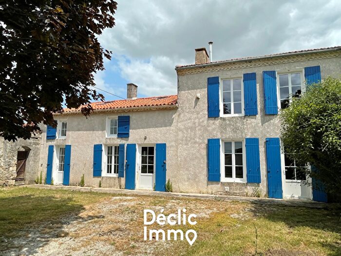Maison 8 pièces à vendre à Chervettes