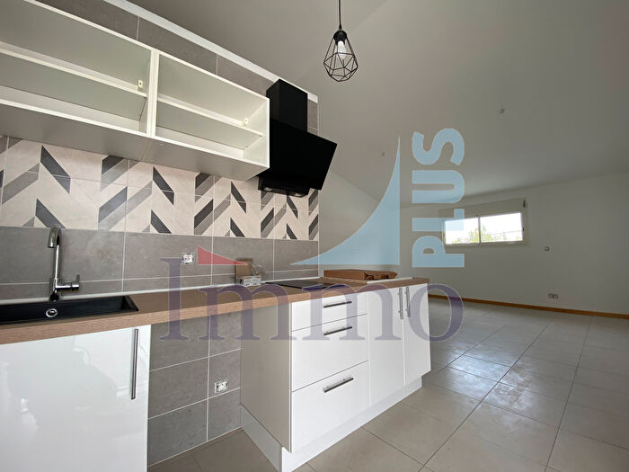 Appartement à louer - Salazie, Mare à Vieille Place - 1 pièce