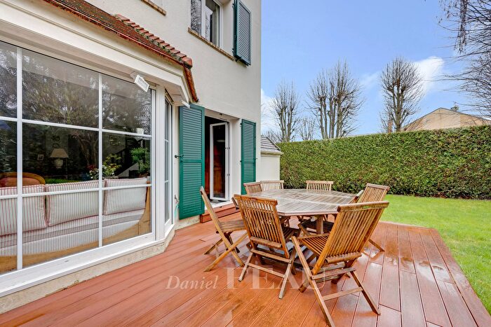 Maison à vendre - Saint-Germain-en-Laye, Pontel, Schnapper, Sous-préfecture - 6 pièces - 4 chambres